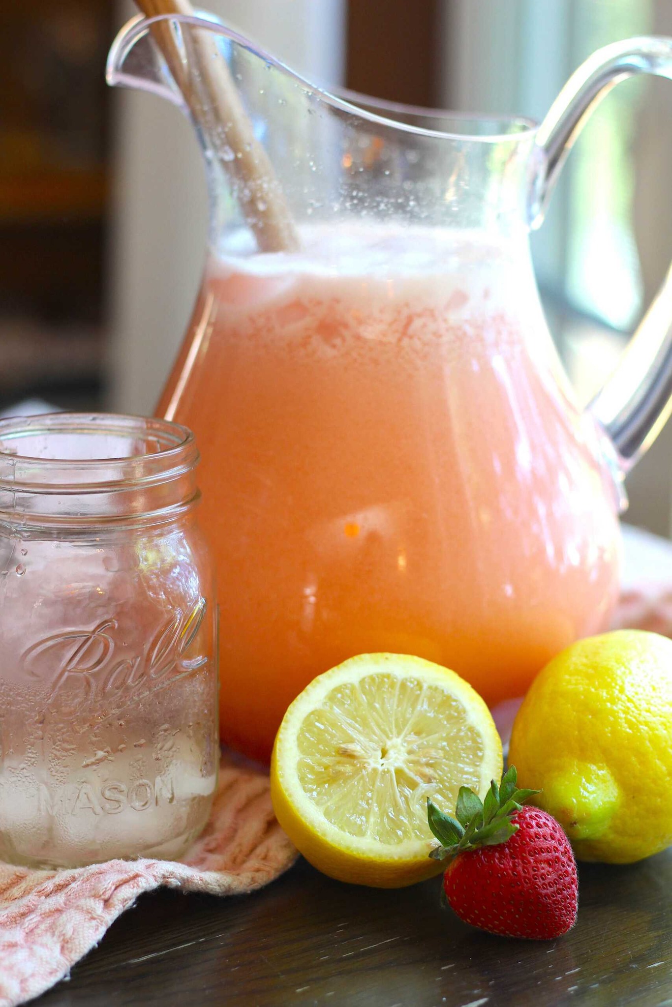 Strawberries & Cream Lemonade – Best Recipes
